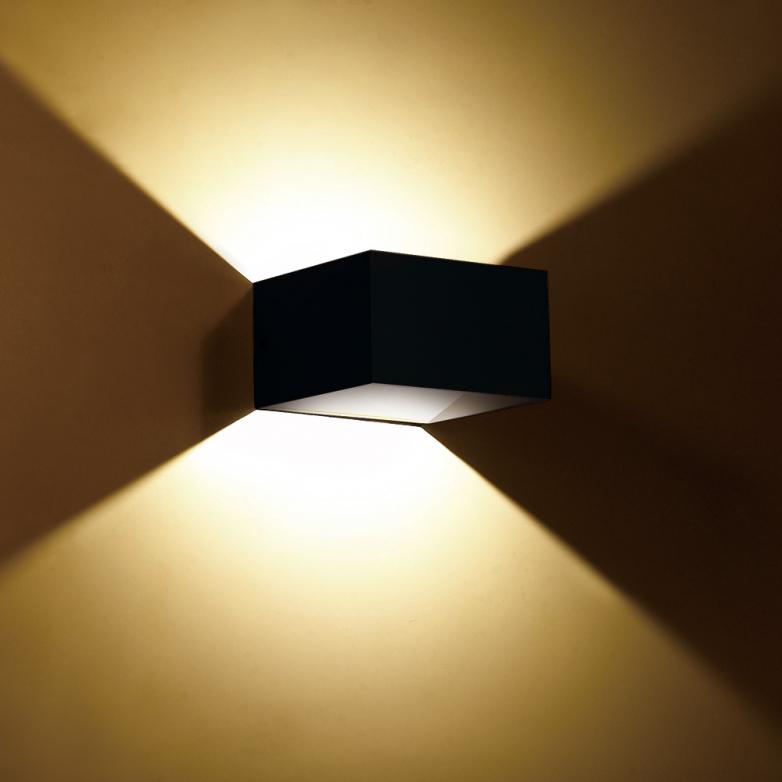 Telhanorte | Arandela Sensitive Preta Led Bivolt 4W 3000K Ip65 12X12 Bronzearte